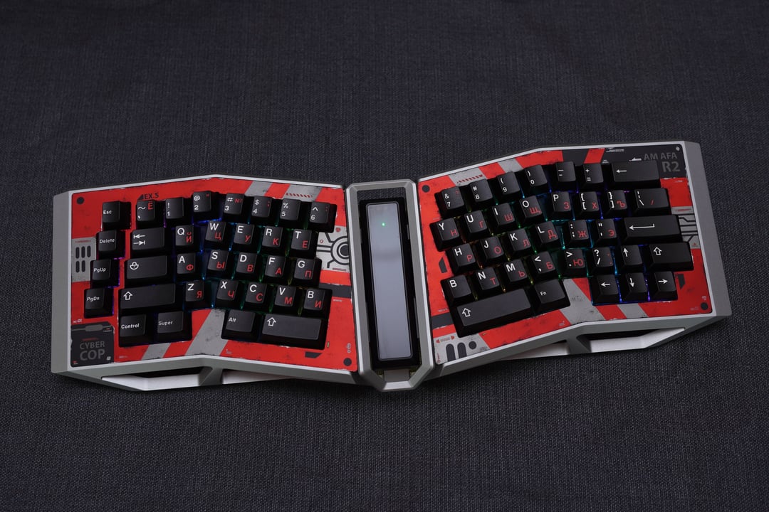 Another cyberpunk keyboard. This time I made it a little more clean and ...