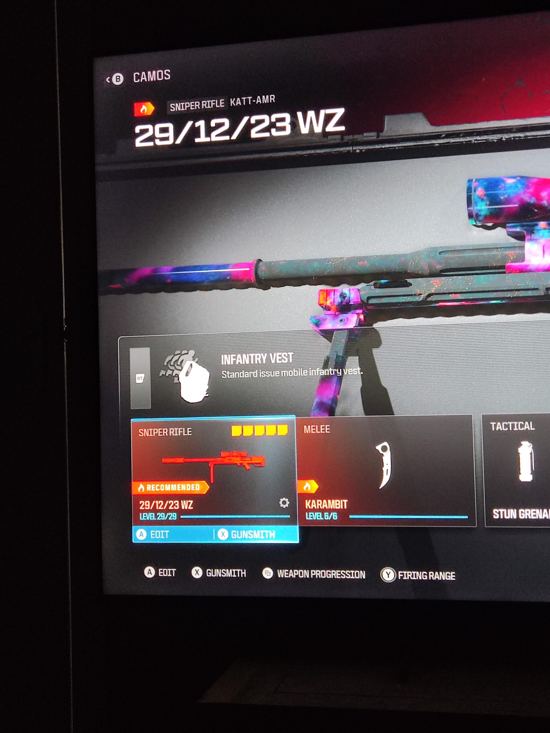 Does anyone know why my gun icon is red? [MW3] - FPSHUB | FPS GAMES HUB ...