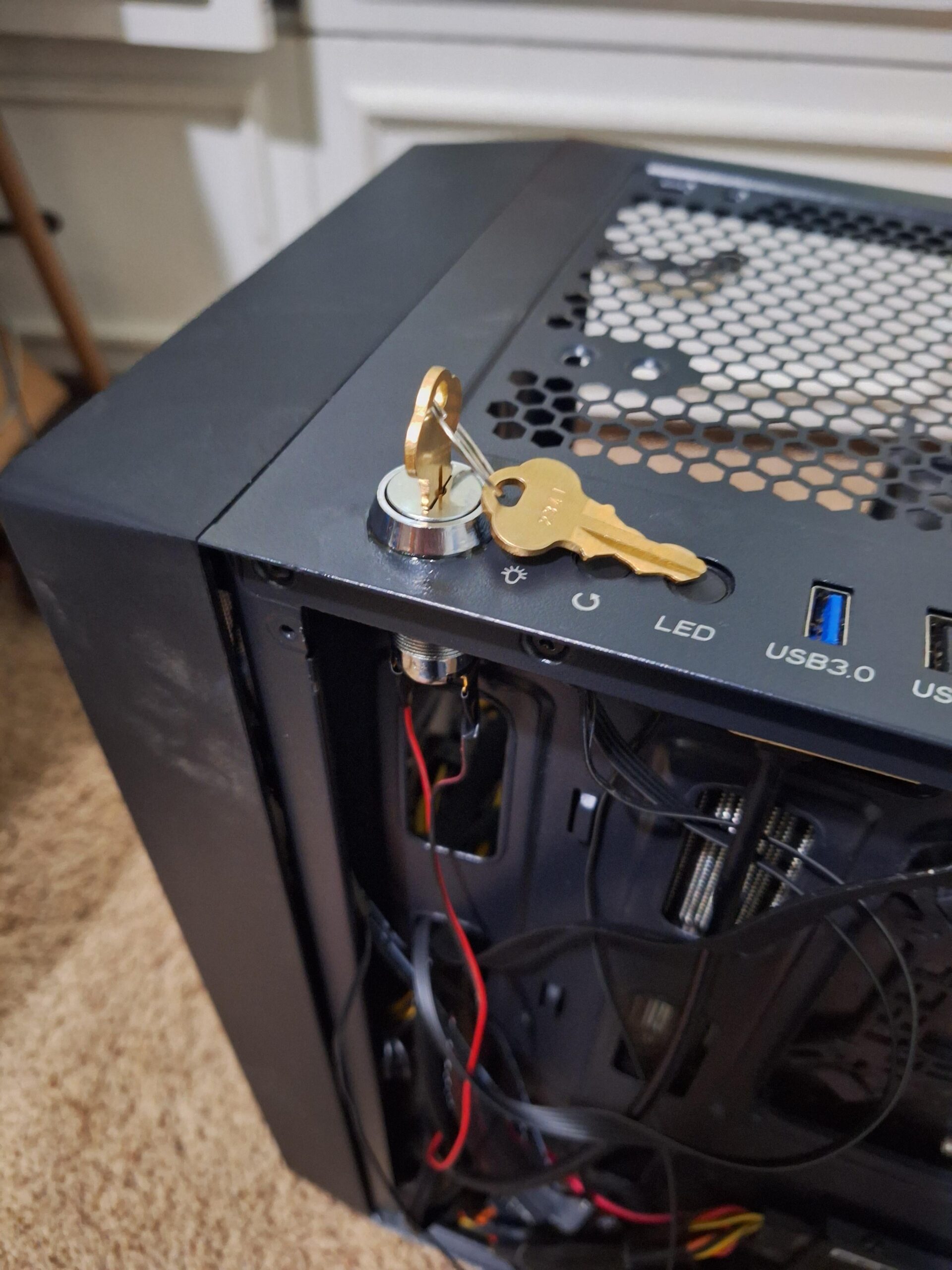 New pc power switch! - FPSHUB