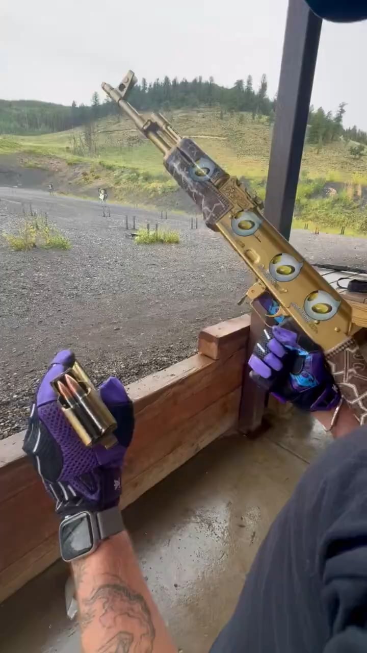 Real Life AK-47 Gold Arabesque with 4x Dignitas Papers - FPSHUB | FPS ...