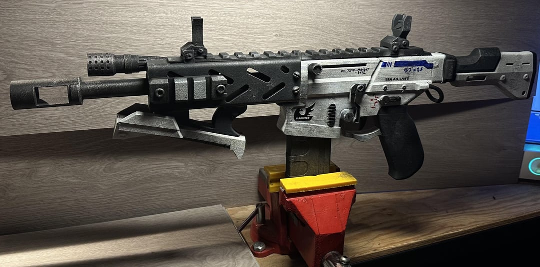 3D printed some 1:1 scale props of old school CODs for a customer. Any ...