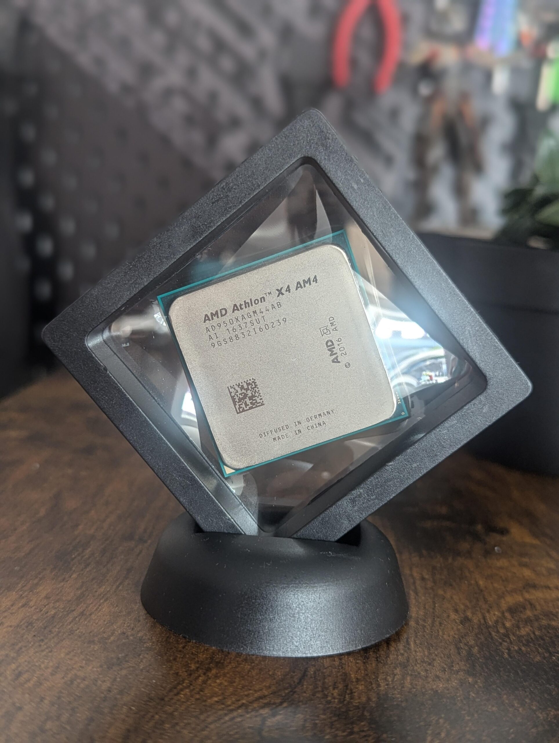 Put my first ever CPU into a display - FPSHUB | FPS GAMES HUB |FPS ...