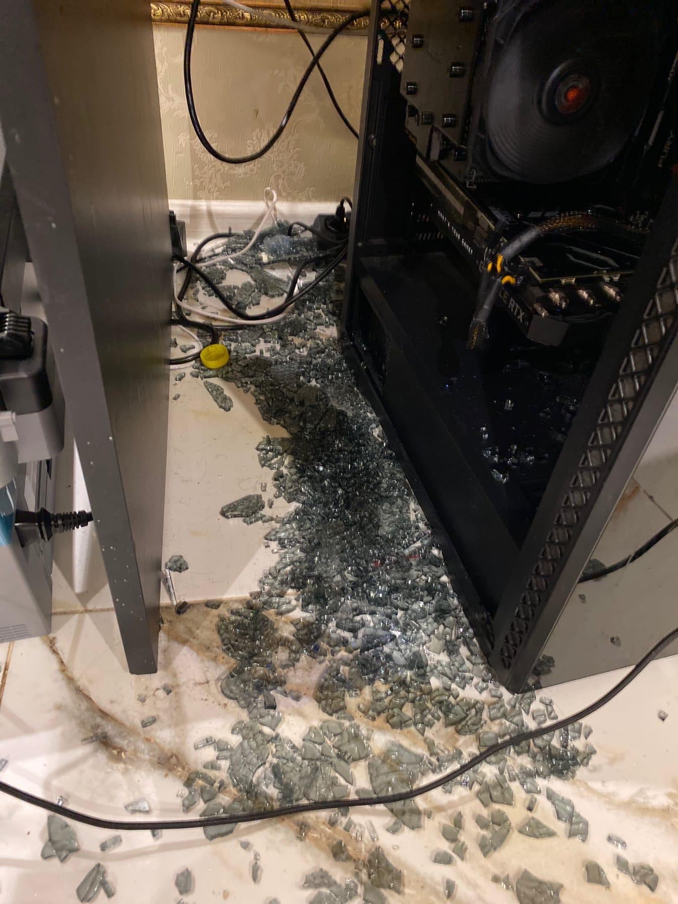 Don't buy a case with tempered glass - FPSHUB | FPS GAMES HUB |FPS ...