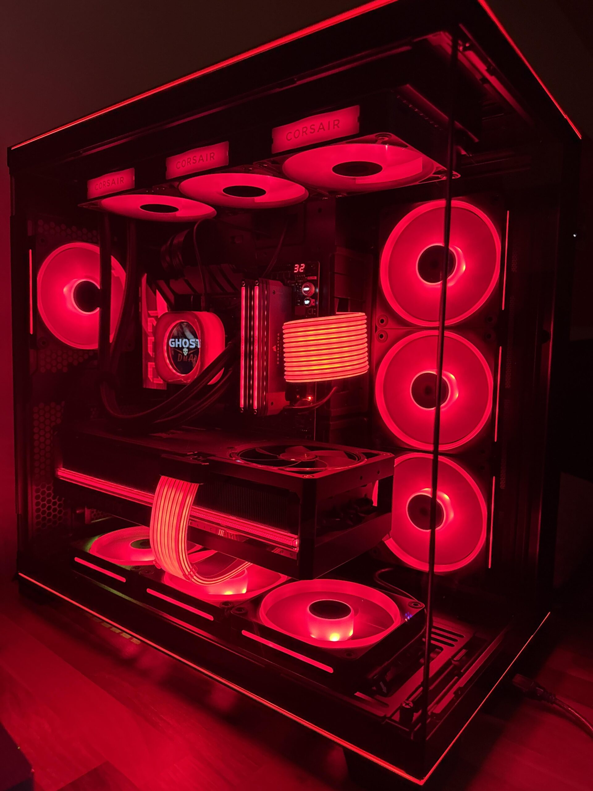 My First Build – ASUS 5090 Astral OC x Ryzen 7 9800X3D Beast! - FPSHUB ...